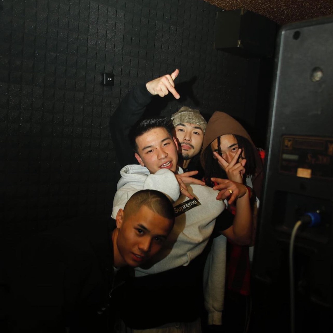 해외착샷 | KREAM