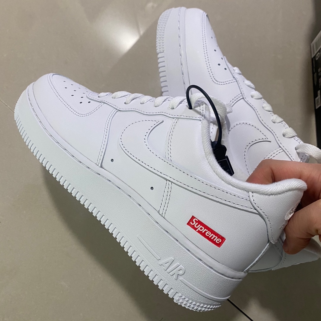 #슈프림포스 | KREAM