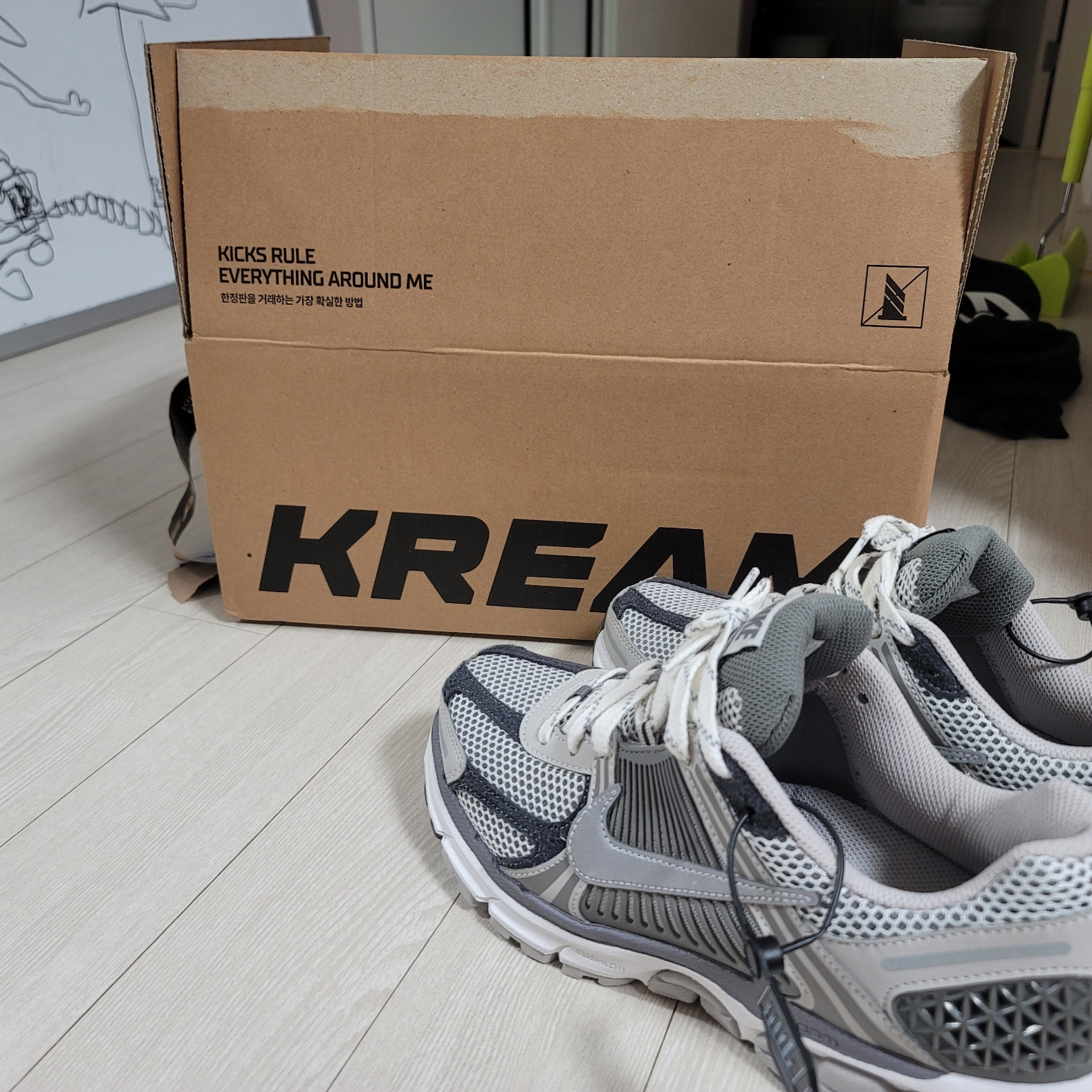 신발 정사이즈 편하고 착감 좋습니다. | KREAM