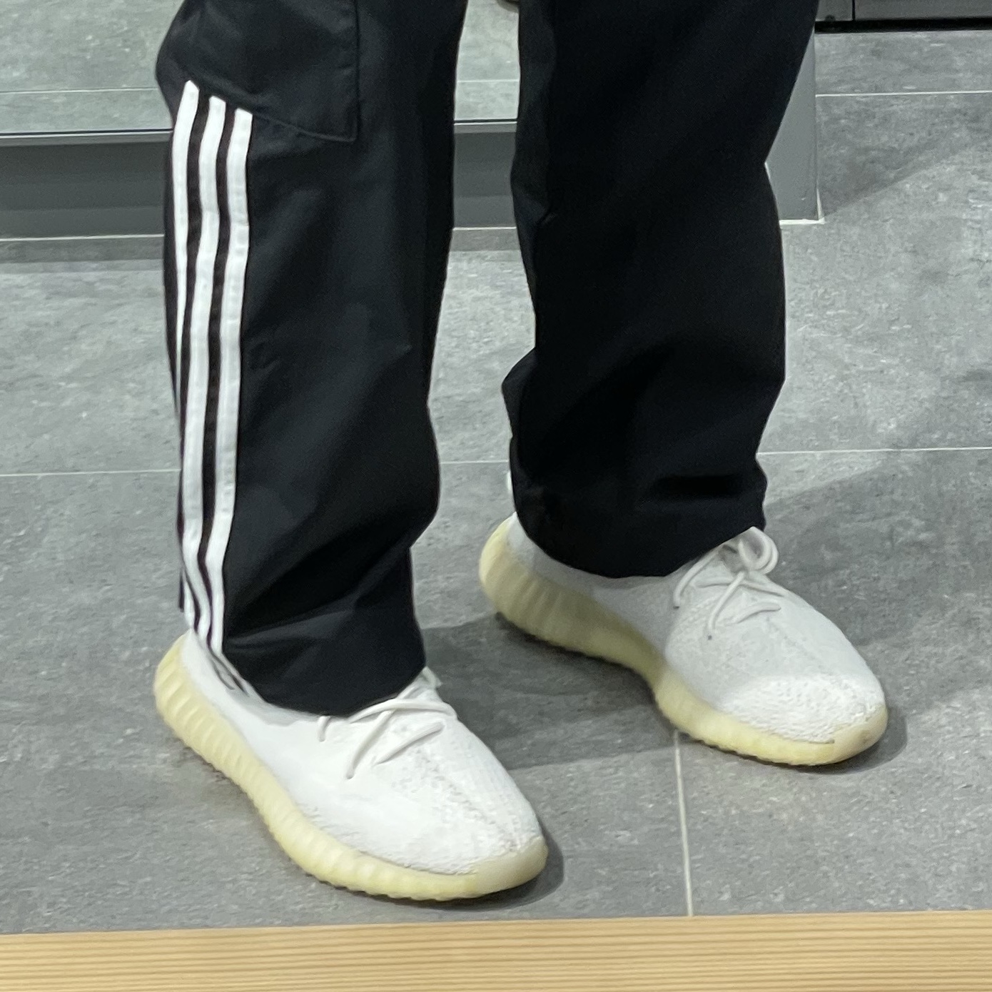 노익스플로이드 (@00yyy) 님의 게시물 | KREAM