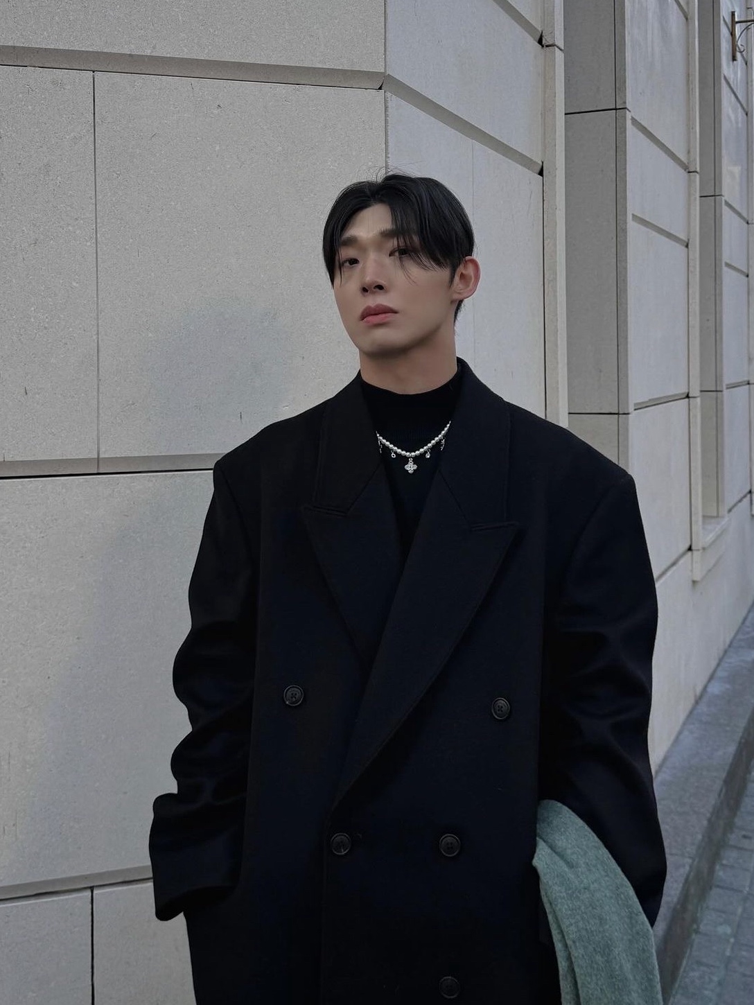 That girl (@style_everyday) 님의 게시물 | KREAM