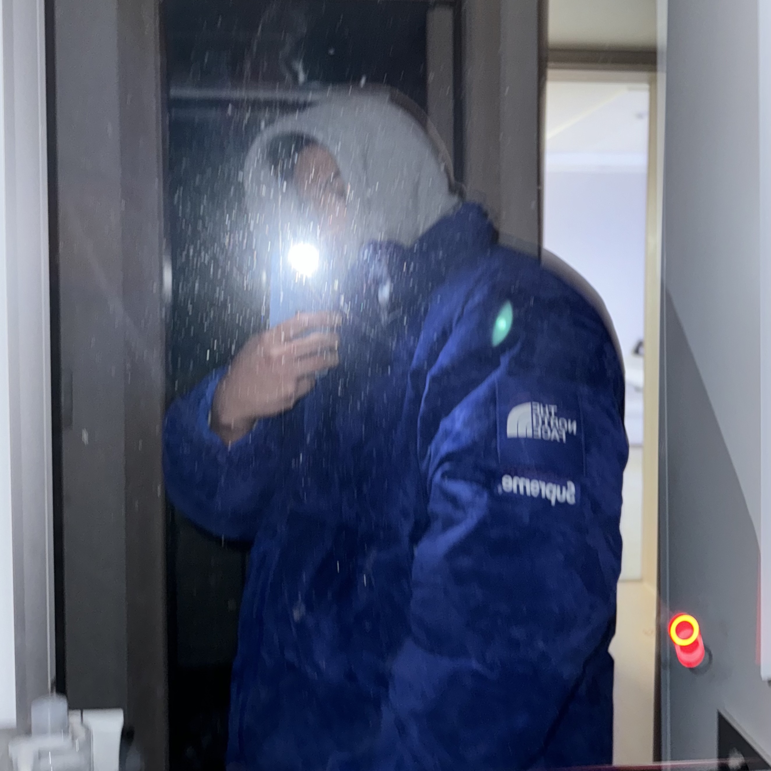 jbh687 (@jb__hoon) 님의 게시물 | KREAM