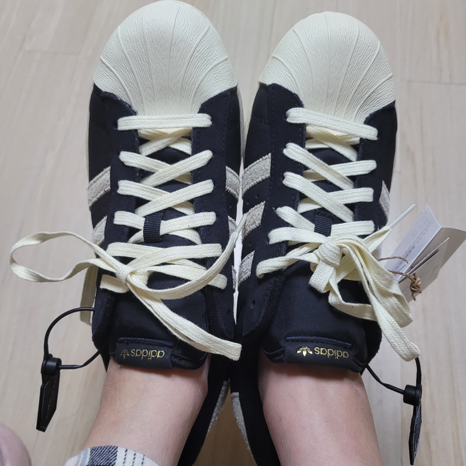 270 사이즈 | KREAM