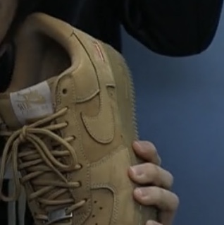 j (@00yyy) 님의 게시물 | KREAM