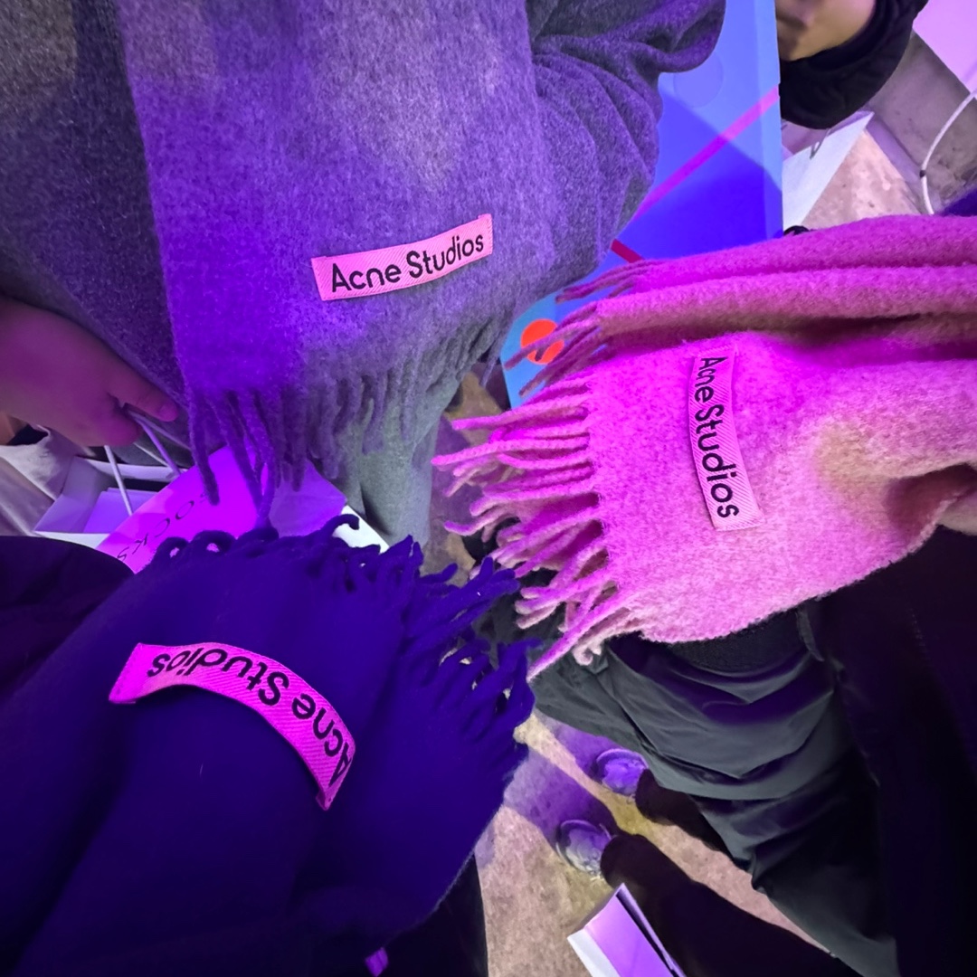 제이 (@jaew8k) 님의 게시물 | KREAM