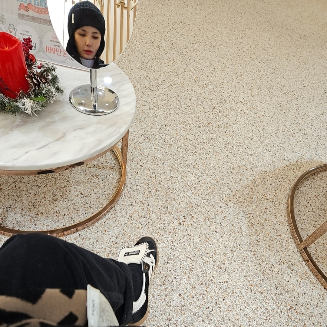 (@s.se_young) 님의 게시물 | KREAM