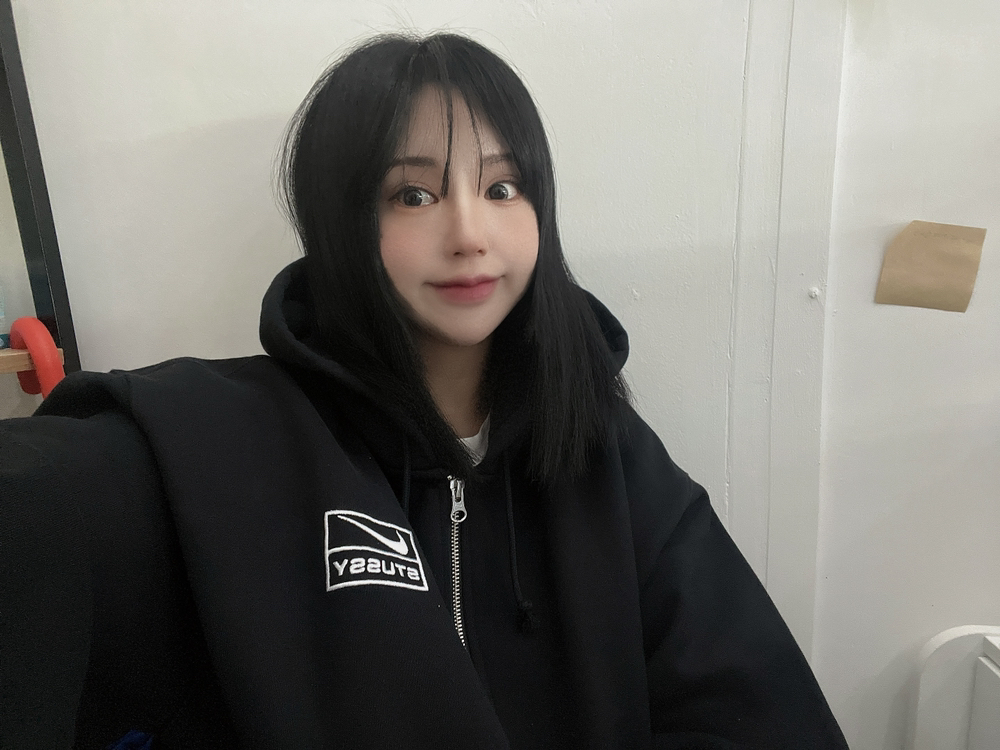 핼둥 (@xx__hr) 님의 게시물 | KREAM