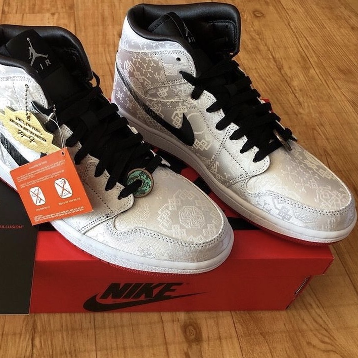 스바 (@seuba1) 님의 게시물 | KREAM