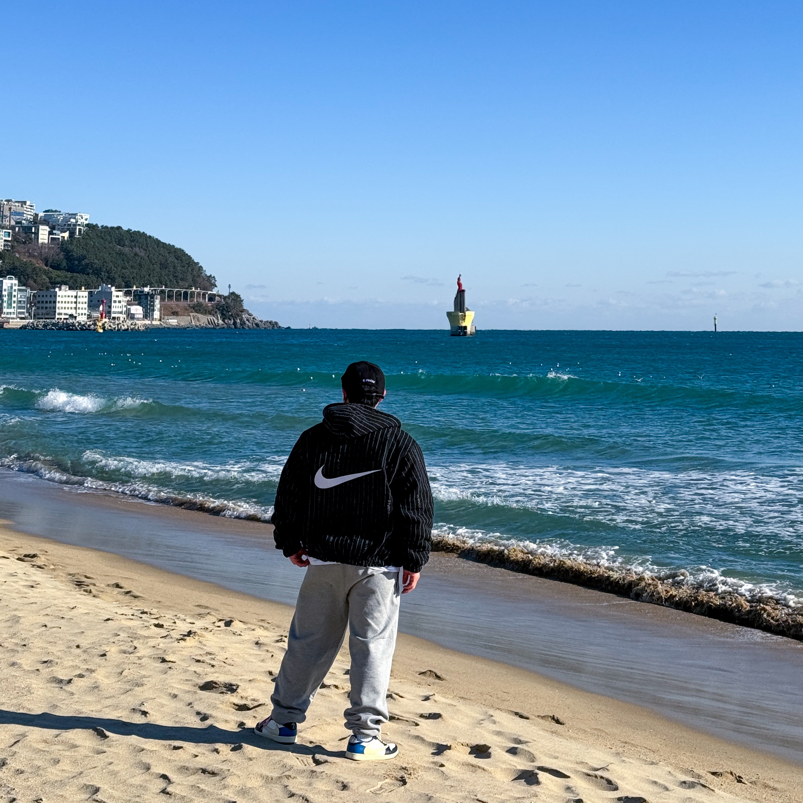 (@bnz_ing) 님의 게시물 | KREAM