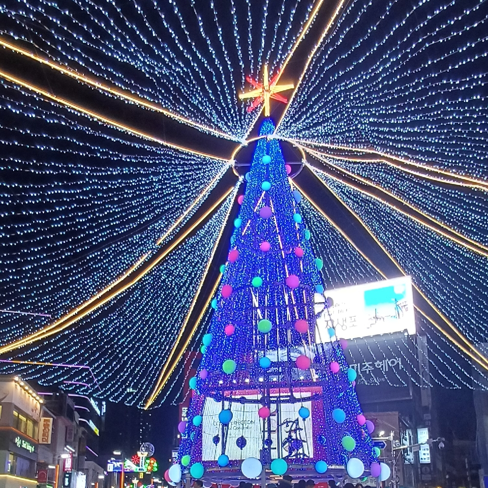 불멸의별 (@vict0ria) 님의 게시물 | KREAM