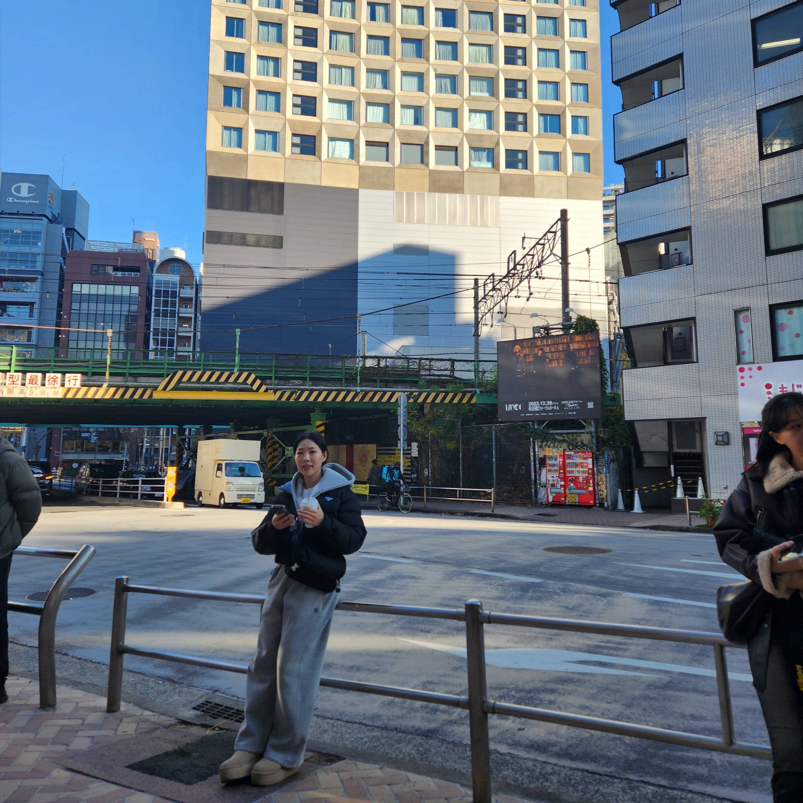 (@king_guu) 님의 게시물 | KREAM