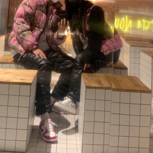 momo (@momo_oaa) 님의 게시물 | KREAM