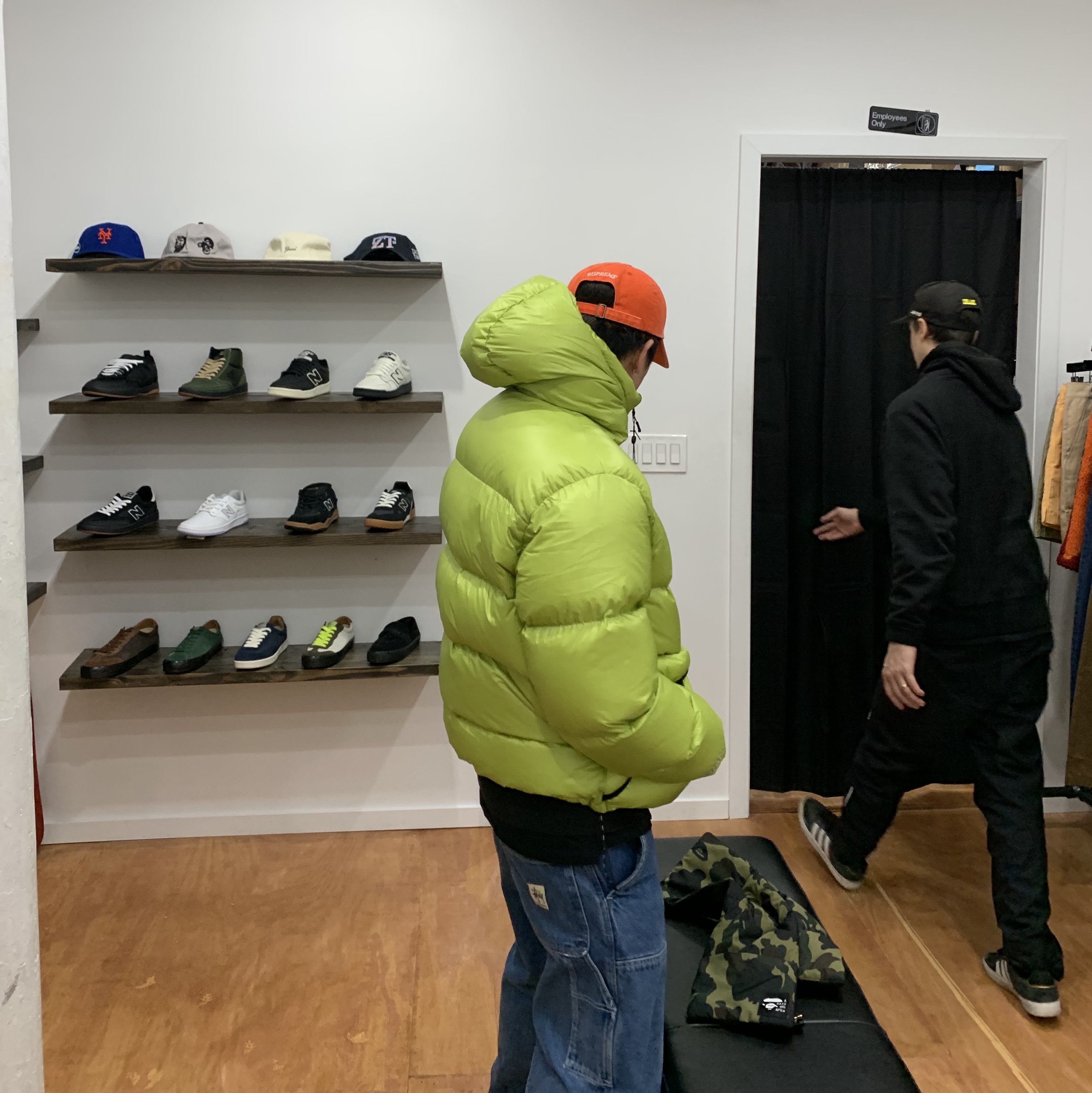 뉴욕은 추워 | KREAM