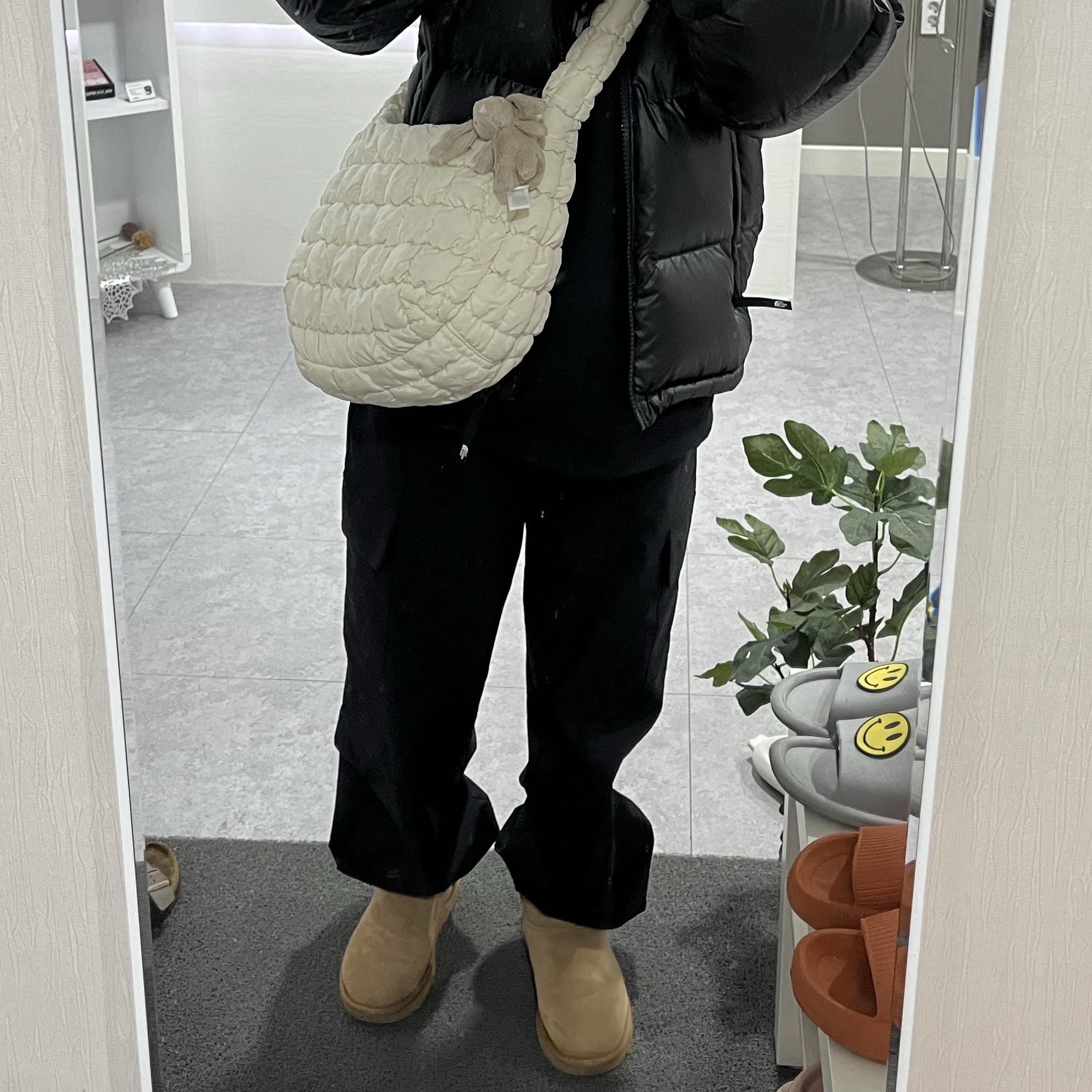 yoonhyesu (@h_shu__) 님의 게시물 | KREAM