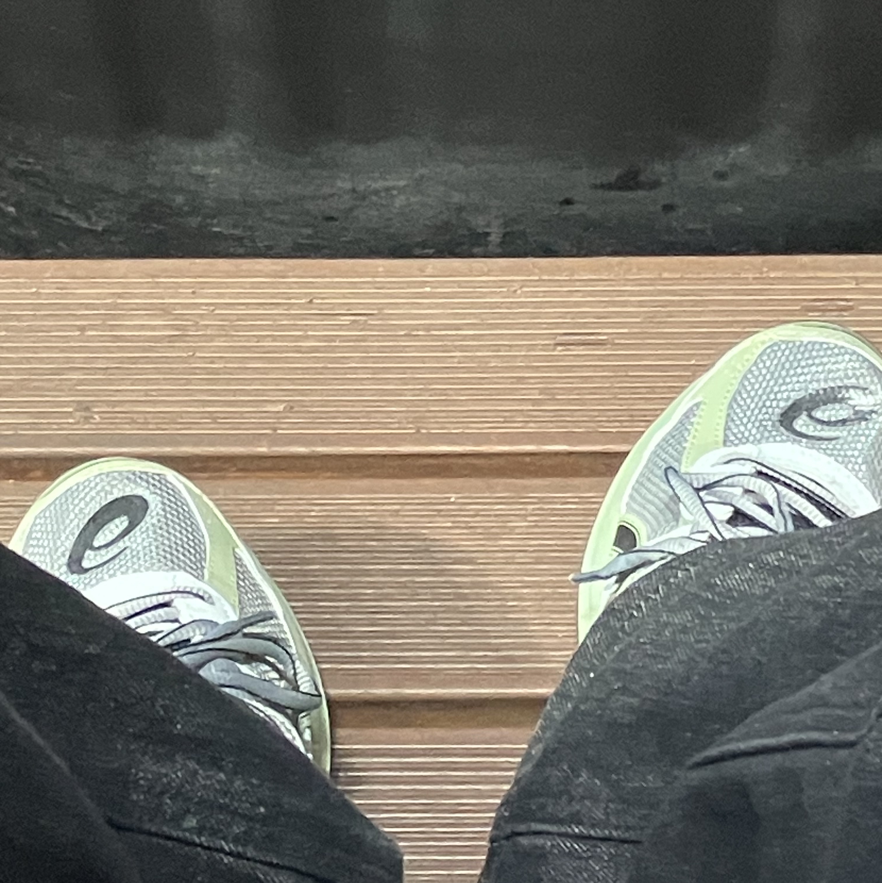 조그100 한 입 | KREAM