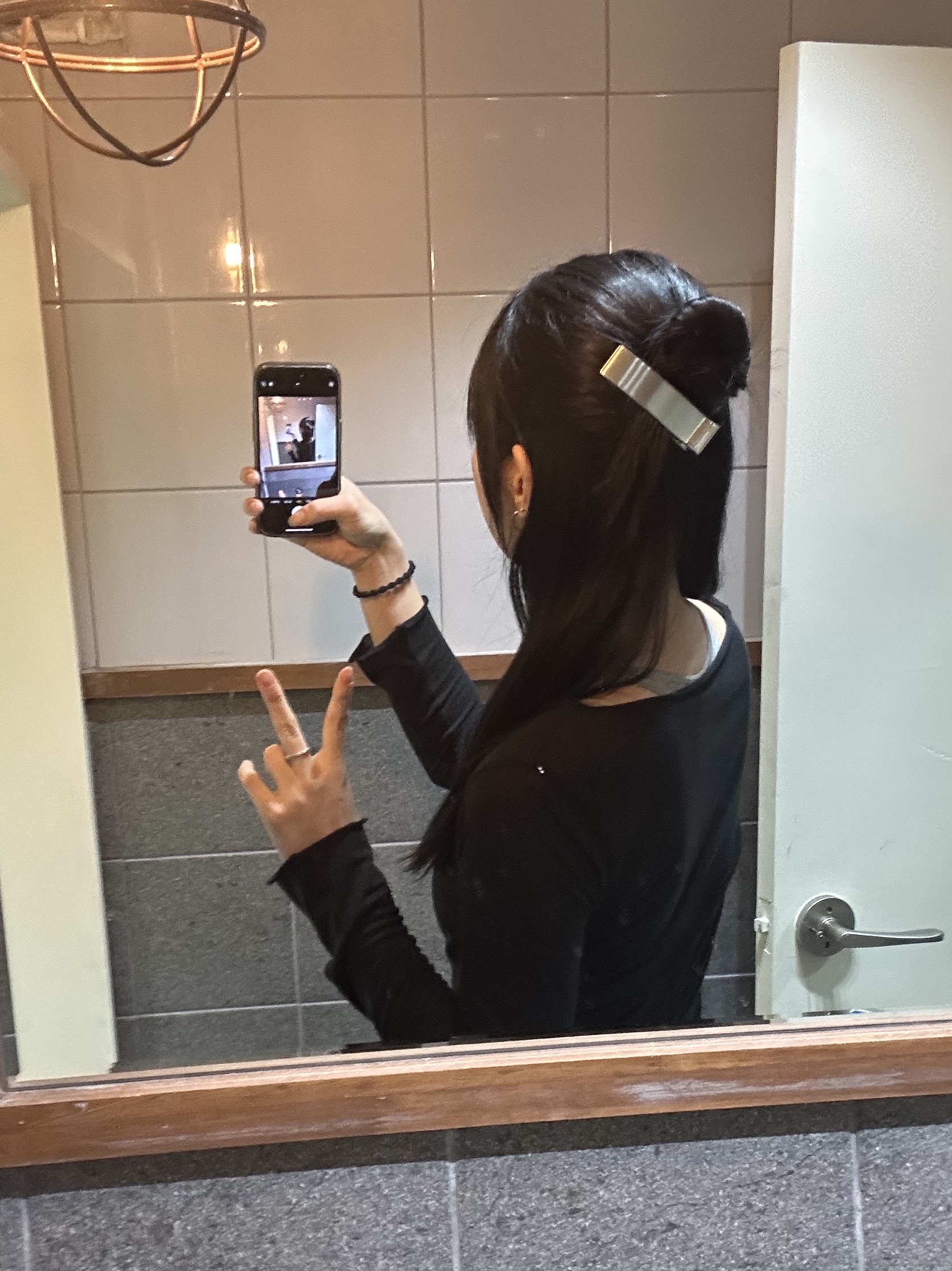 서삐 (@sssss_yyyyy) 님의 게시물 | KREAM