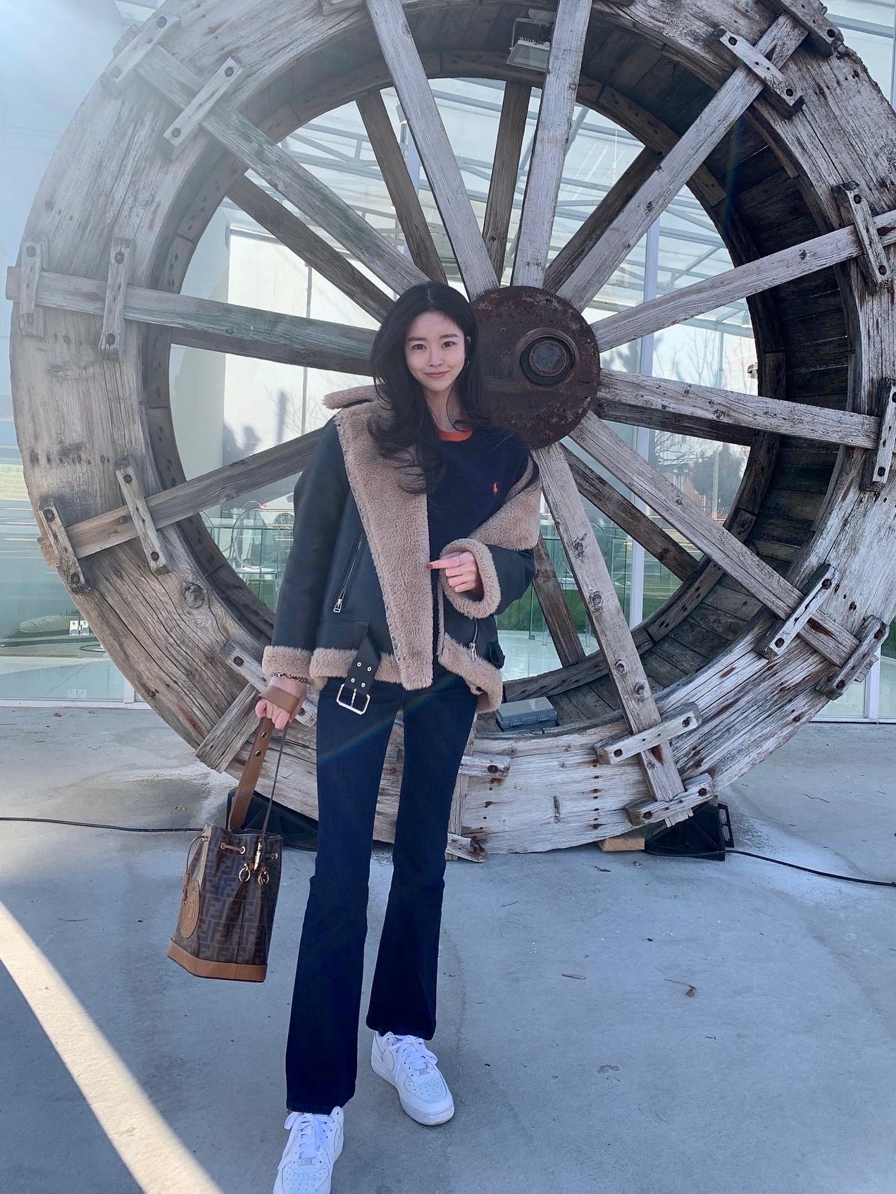 단이 (@ddan_eee) 님의 게시물 | KREAM