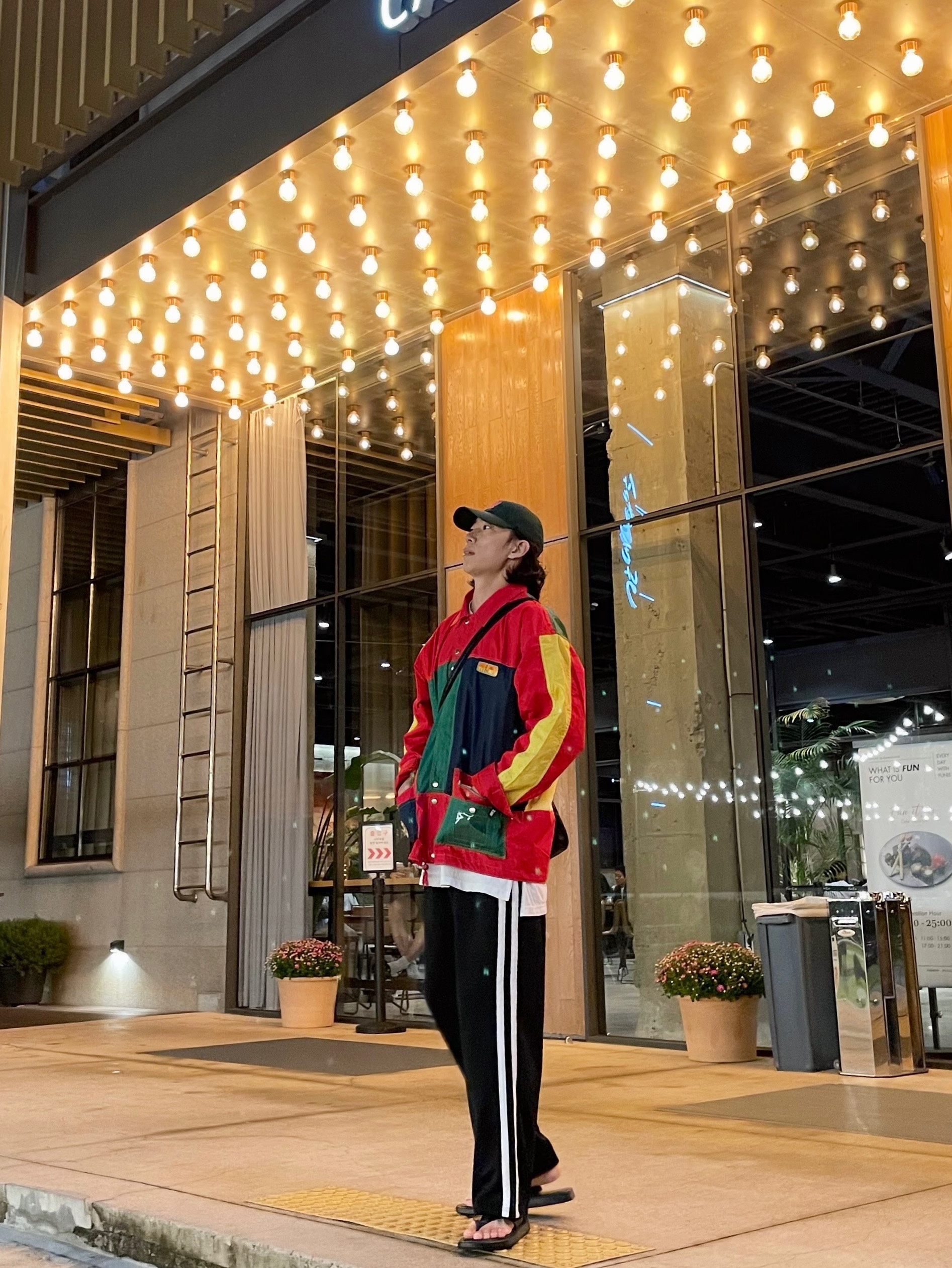 CHA (@c__11) 님의 게시물 | KREAM