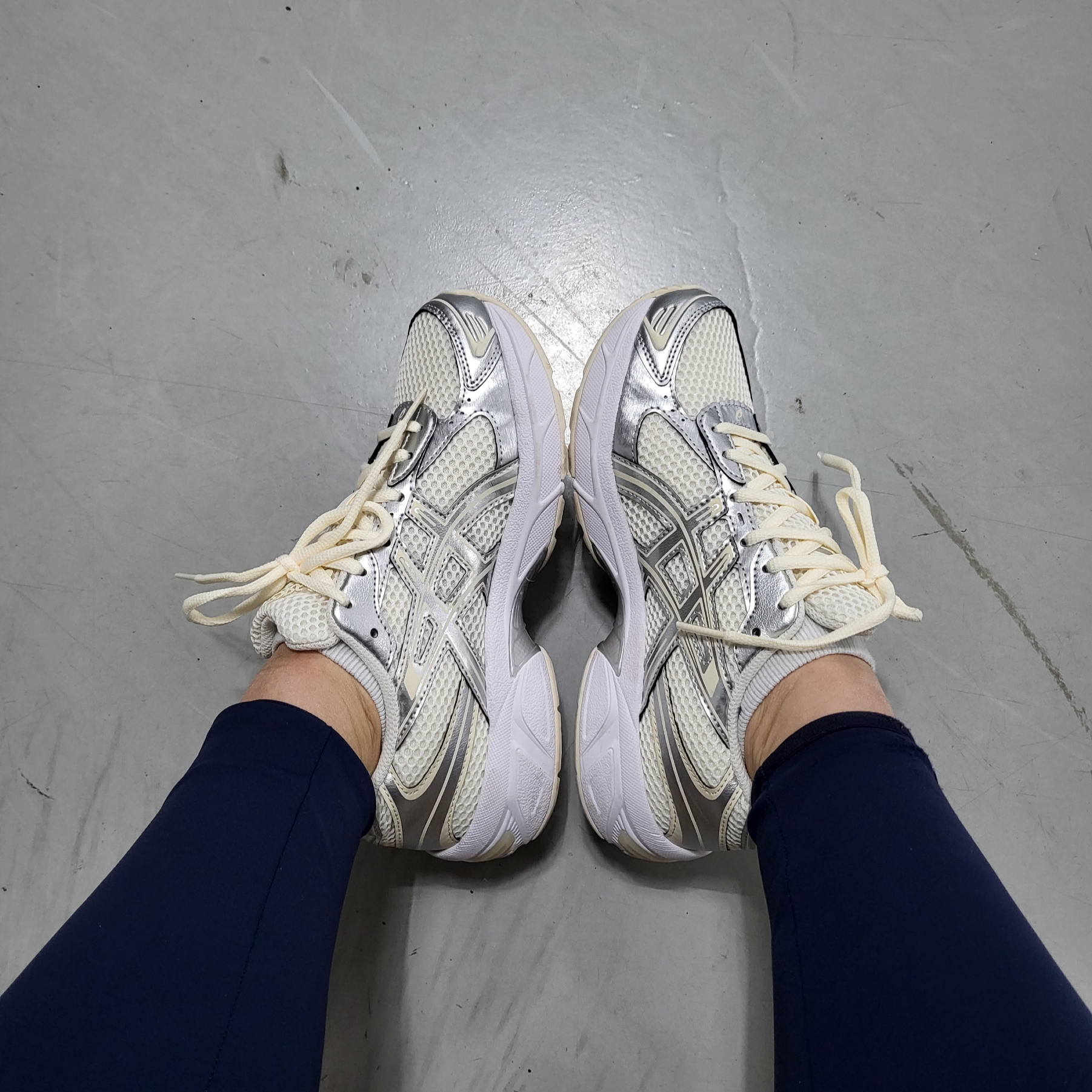 suyeon.yi80 (@tv5rn9) 님의 게시물 | KREAM