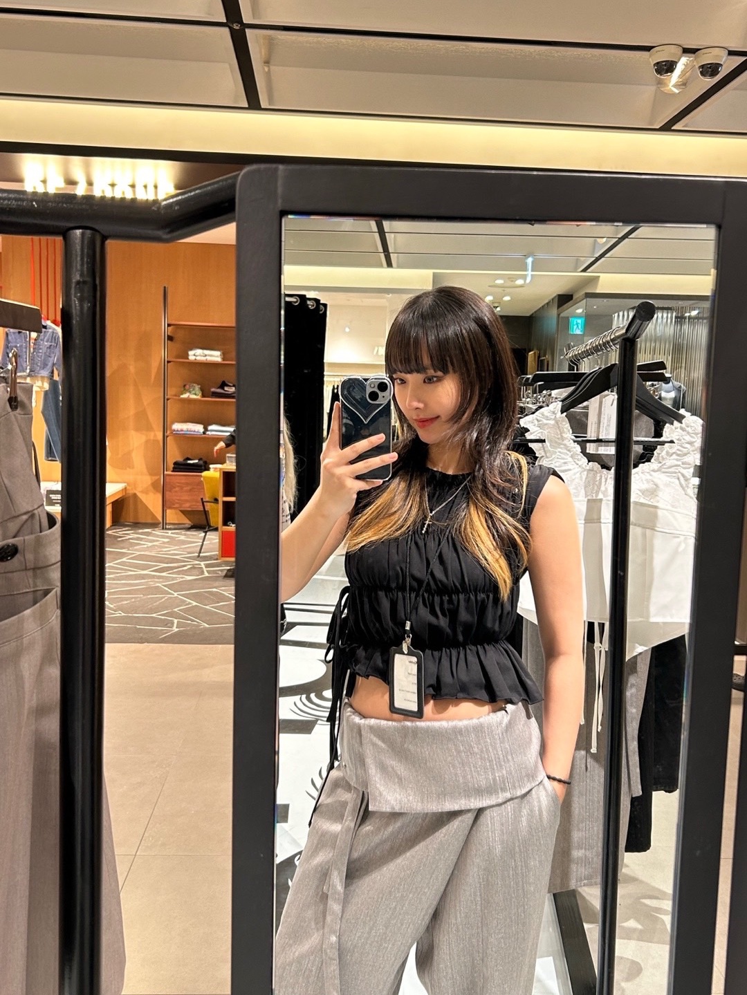 $ (@your_legacy) 님의 게시물 | KREAM