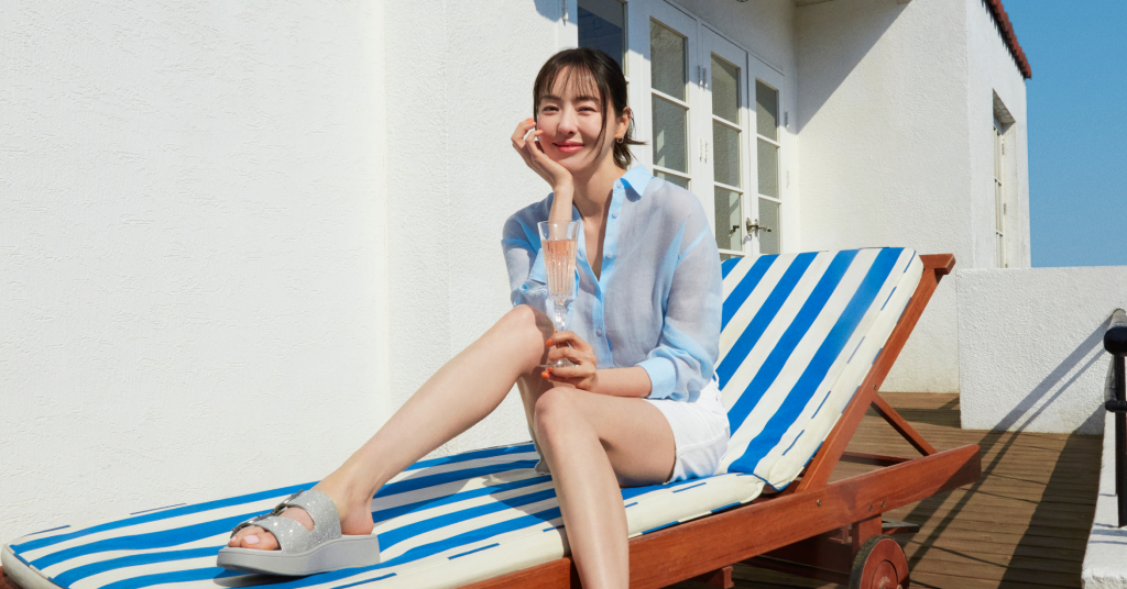 핏플랍의 새로운 뮤즈 이다희와 맞이한 봄 | KREAM