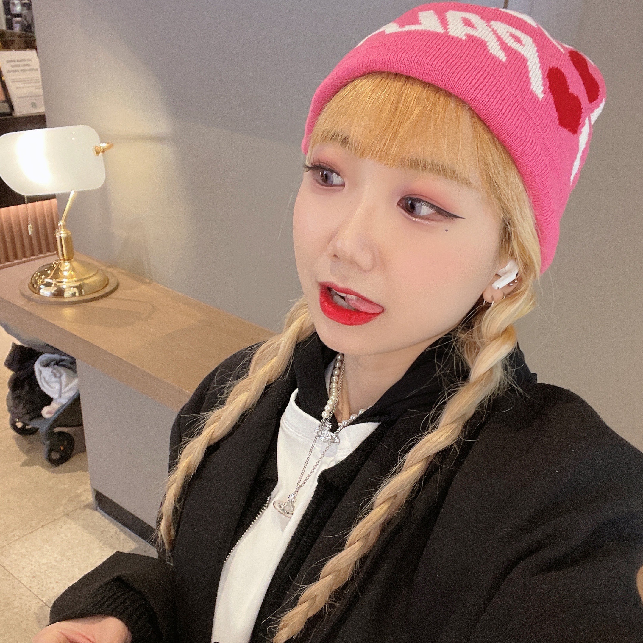 포피 (@8_poppy_8) 님의 게시물 | KREAM