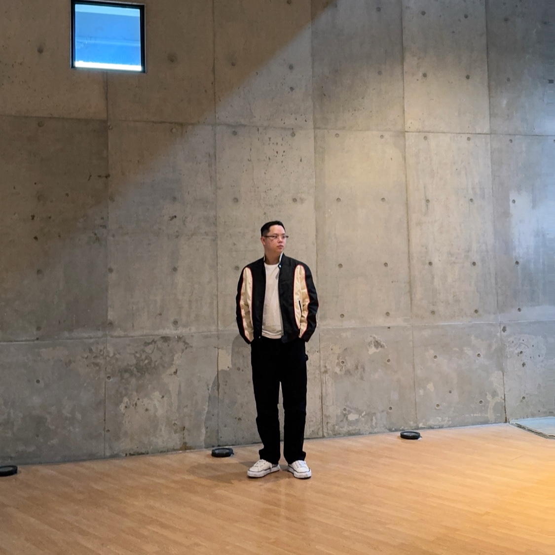 시무 (@xmjbcb) 님의 게시물 | KREAM