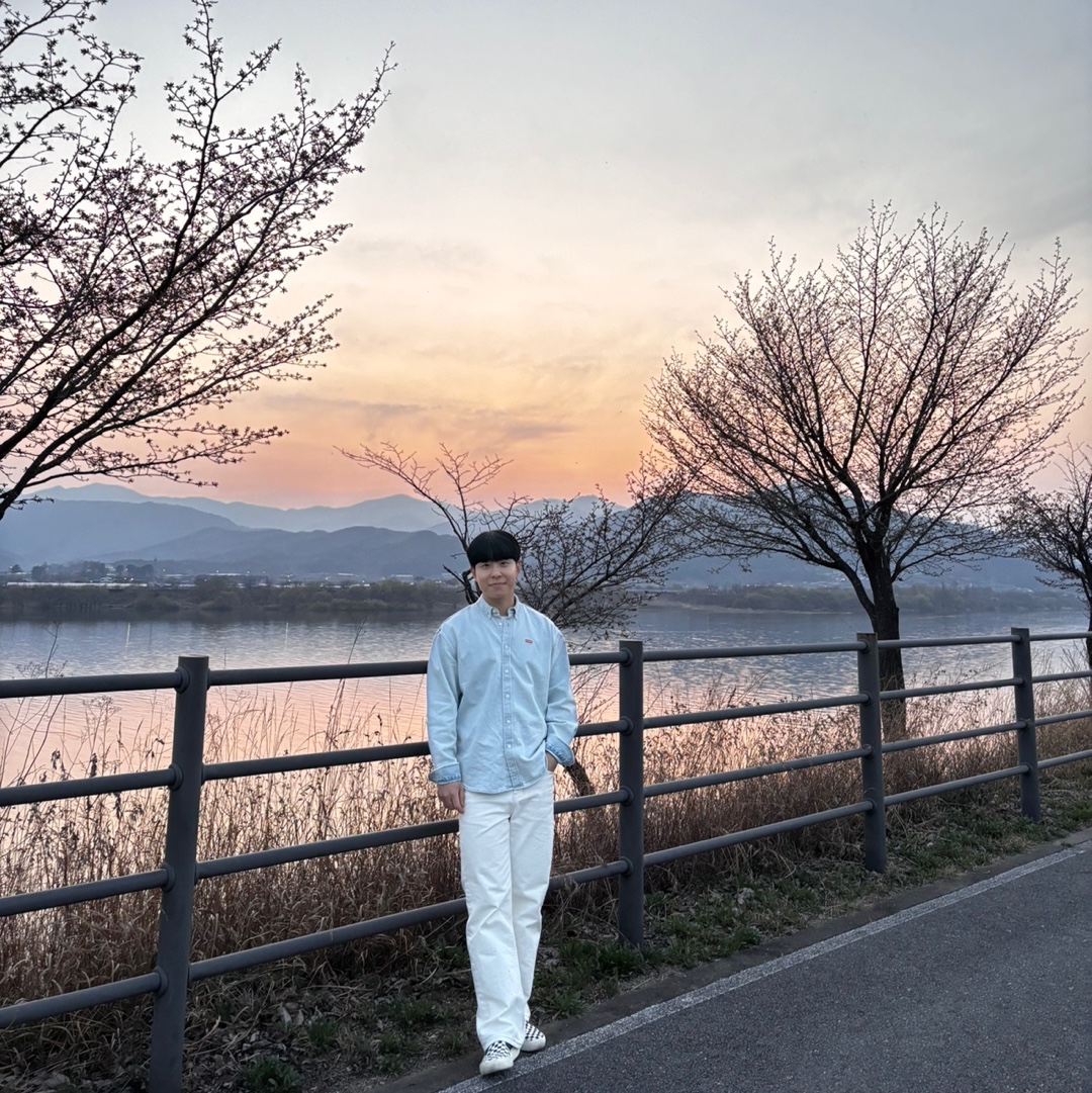 Ahn (@ready_q) 님의 게시물 | KREAM