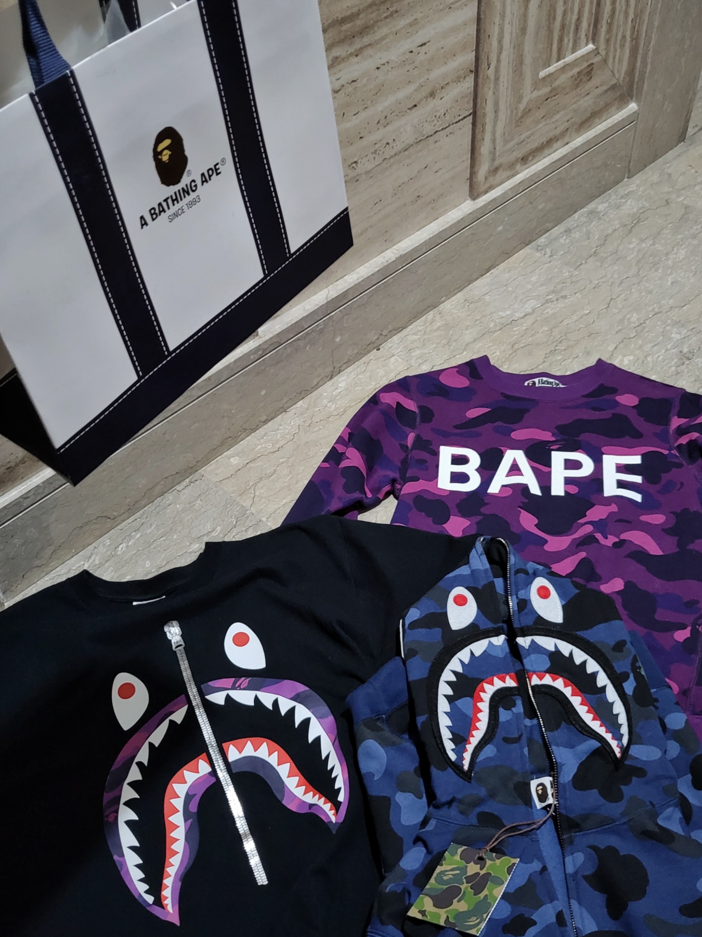 너가 좋아하던 bape 🌺 | KREAM