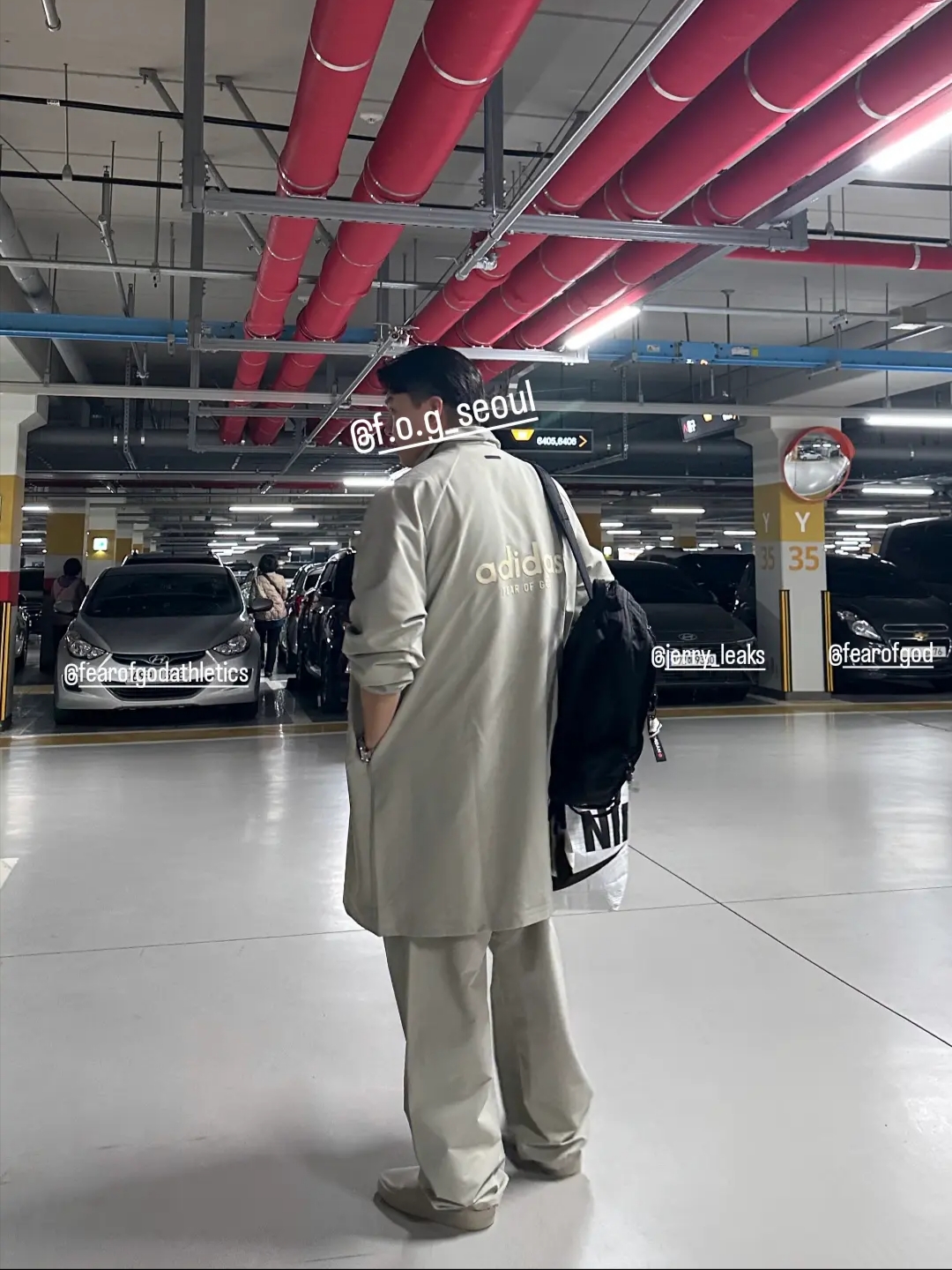 피오갓 × 아디다스 | KREAM