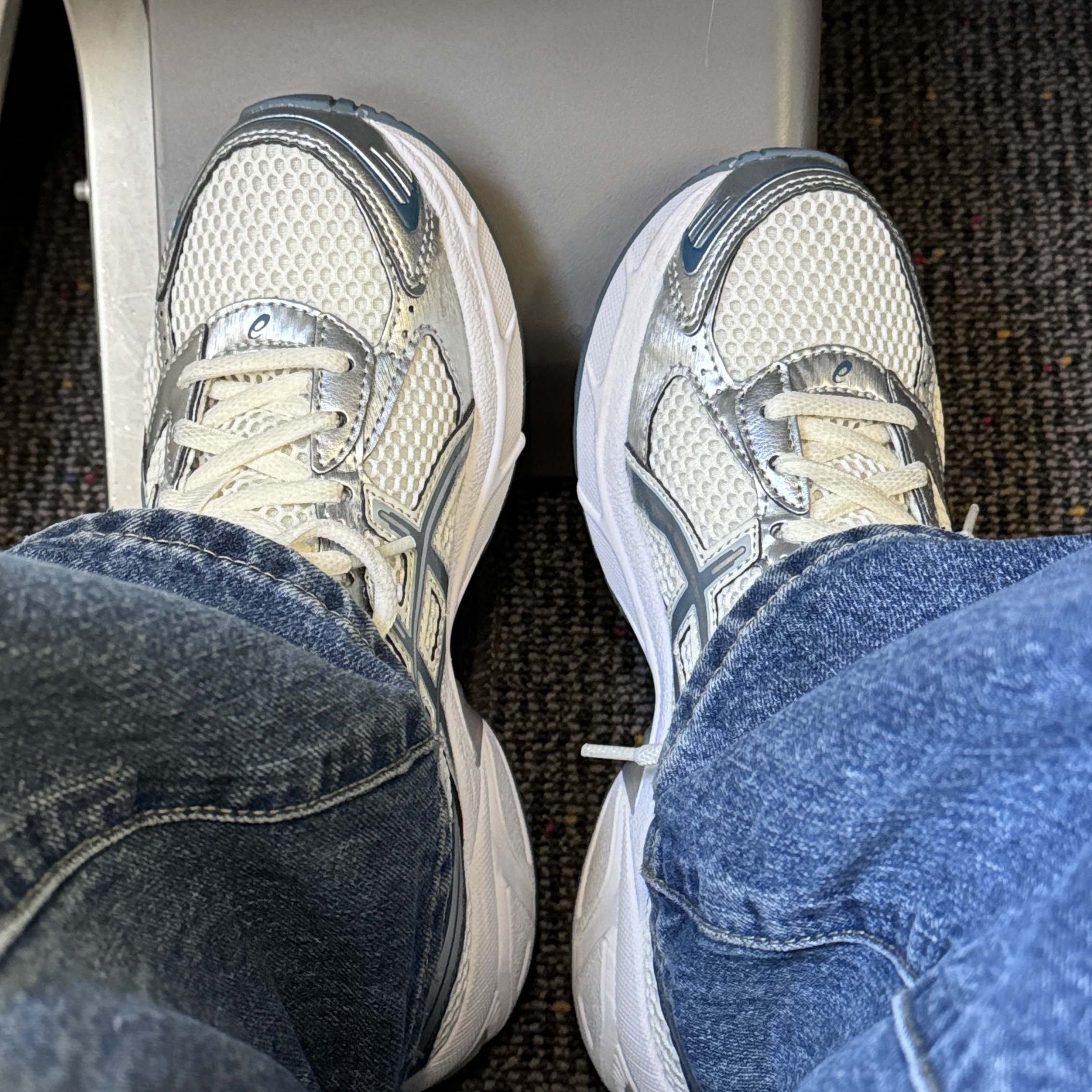 민지 (@minzing) 님의 게시물 | KREAM