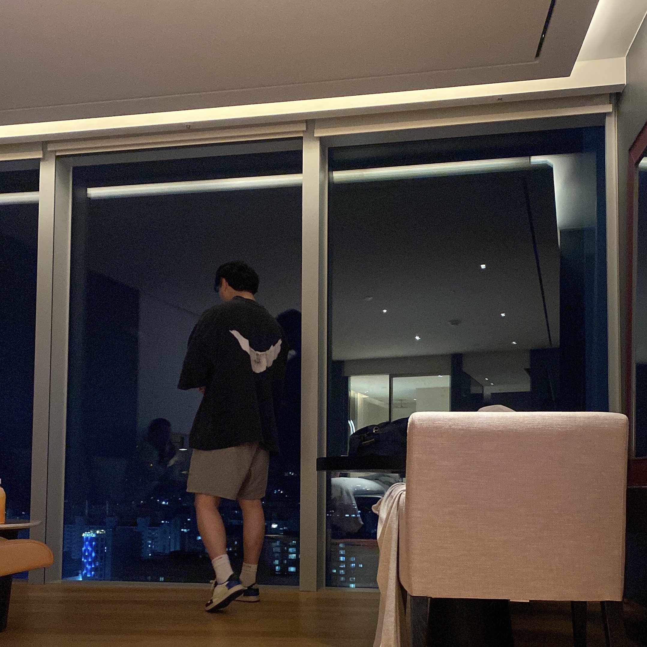 bogus83 (@bogus83) 님의 게시물 | KREAM