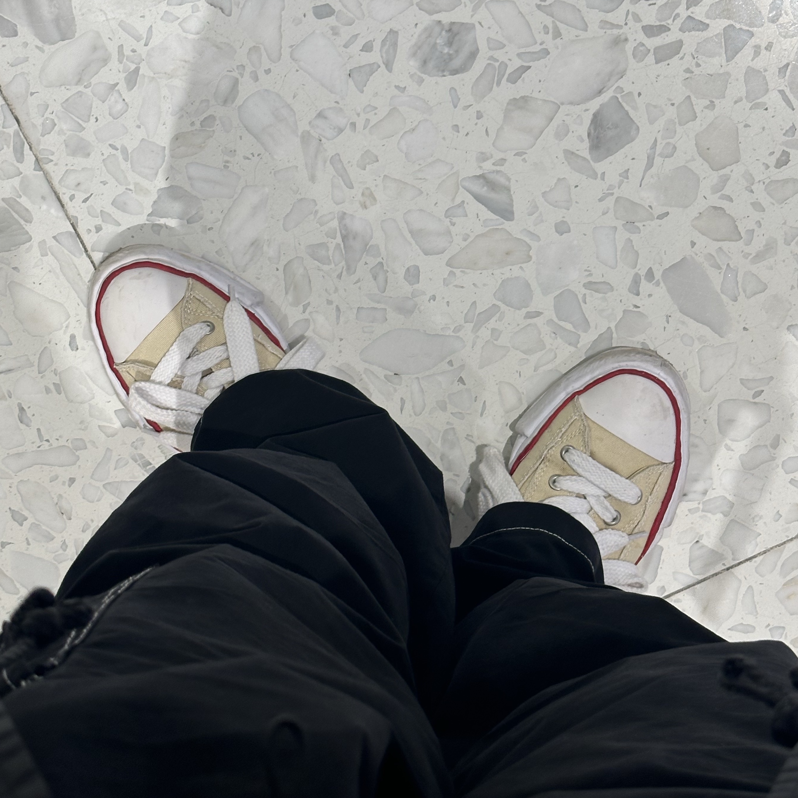 김지훈 (@jhunie_s) 님의 게시물 | KREAM