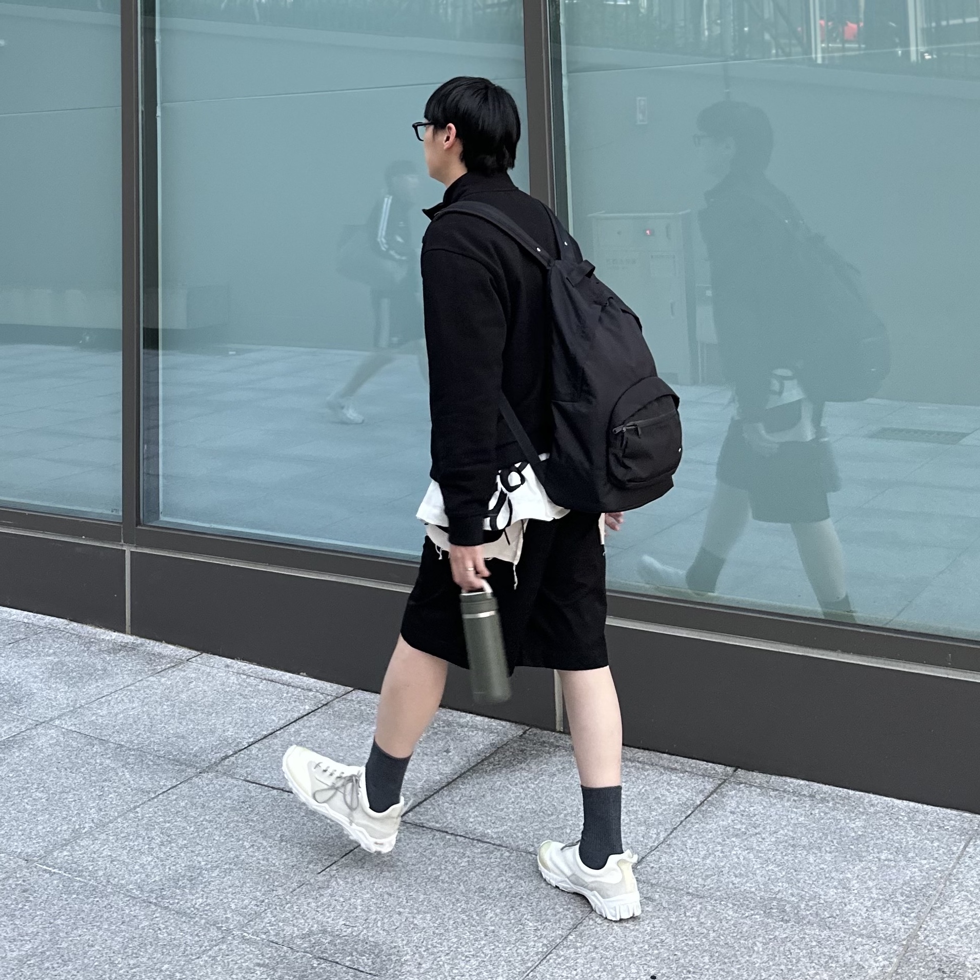 장롱이 (@_zanglong) 님의 게시물 | KREAM