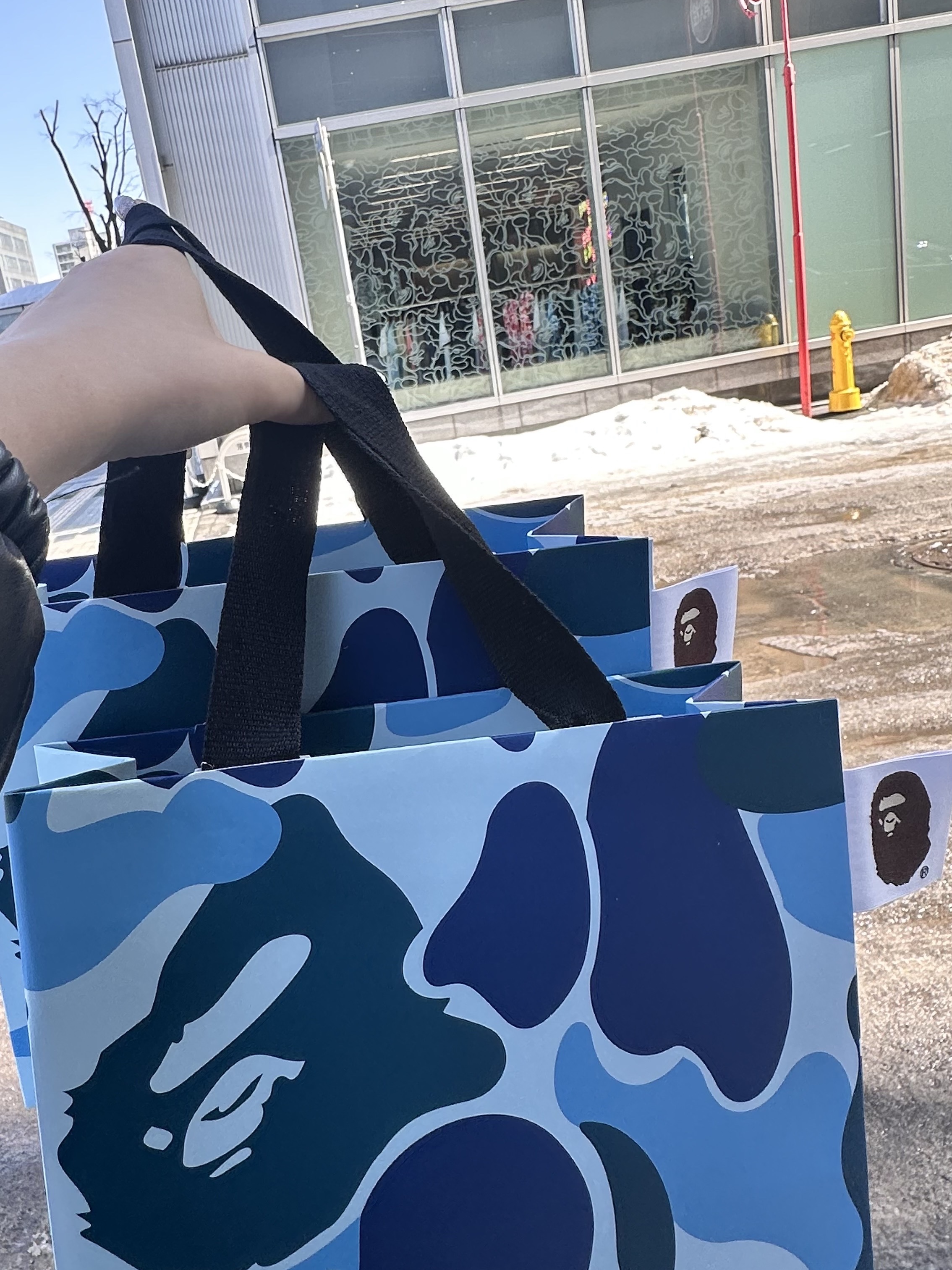 hyeon (@_hyeon.717) 님의 게시물 | KREAM