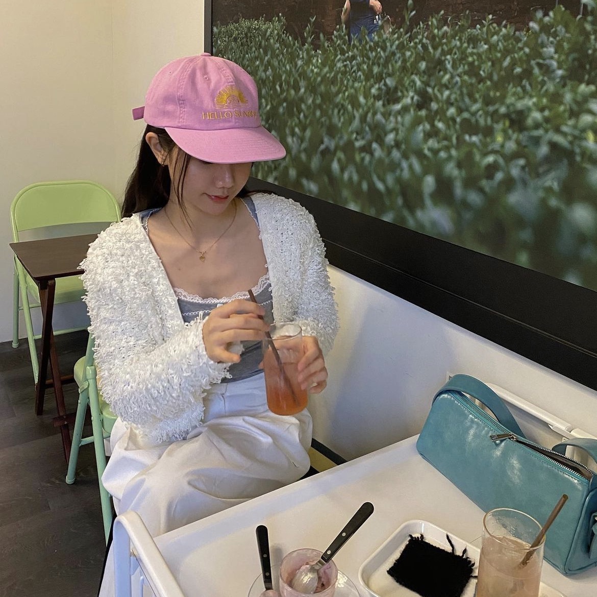 $ (@your_legacy) 님의 게시물 | KREAM