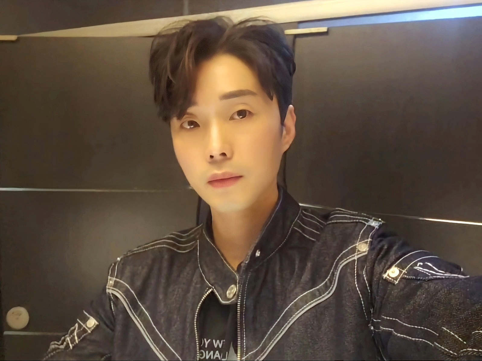 현종 (@hyun_iong1980) 님의 게시물 | KREAM