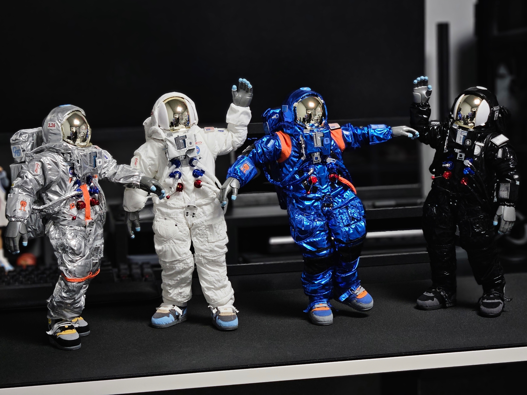 쿨레인 작가님 아스트로맥스 🔥 | KREAM