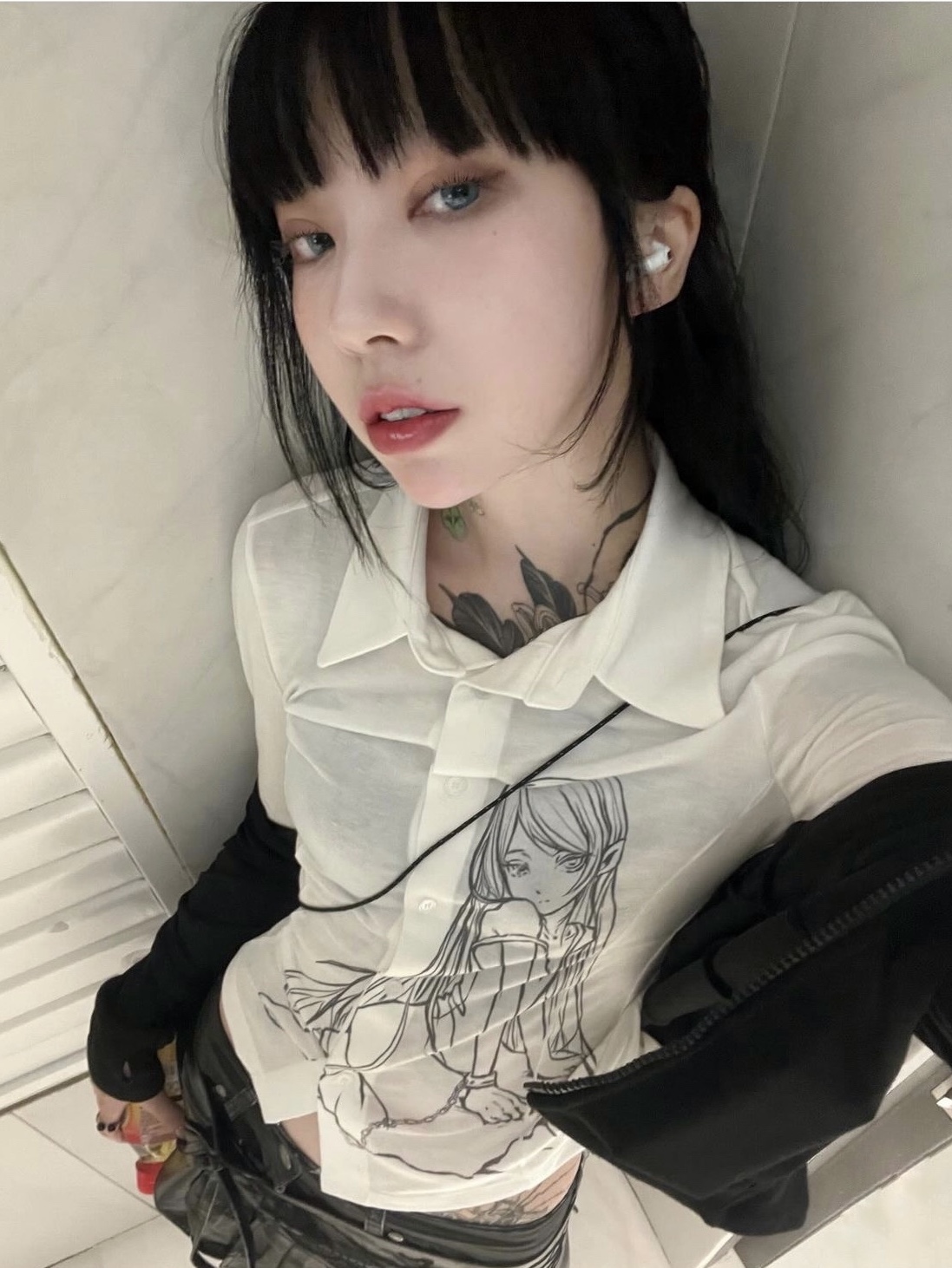 archiving.vi... (@archiving.v...) 님의 게시물 | KREAM