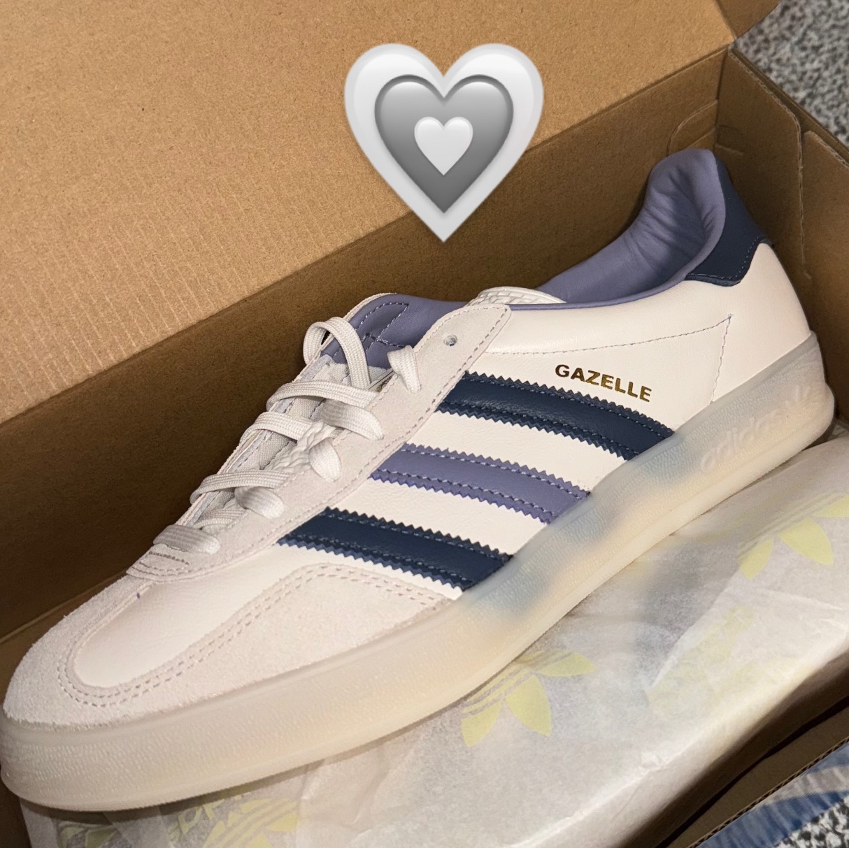 요즘 아디다스 폼 미침 🤍 | KREAM