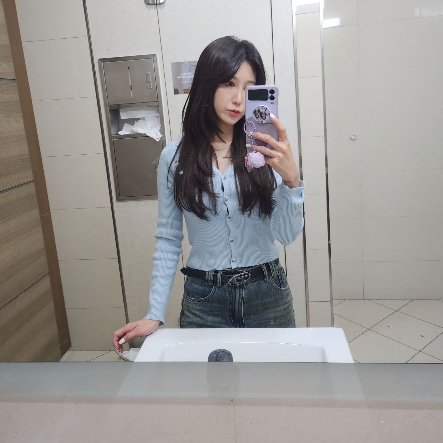 시여니 (@siyeon327) 님의 게시물 | KREAM