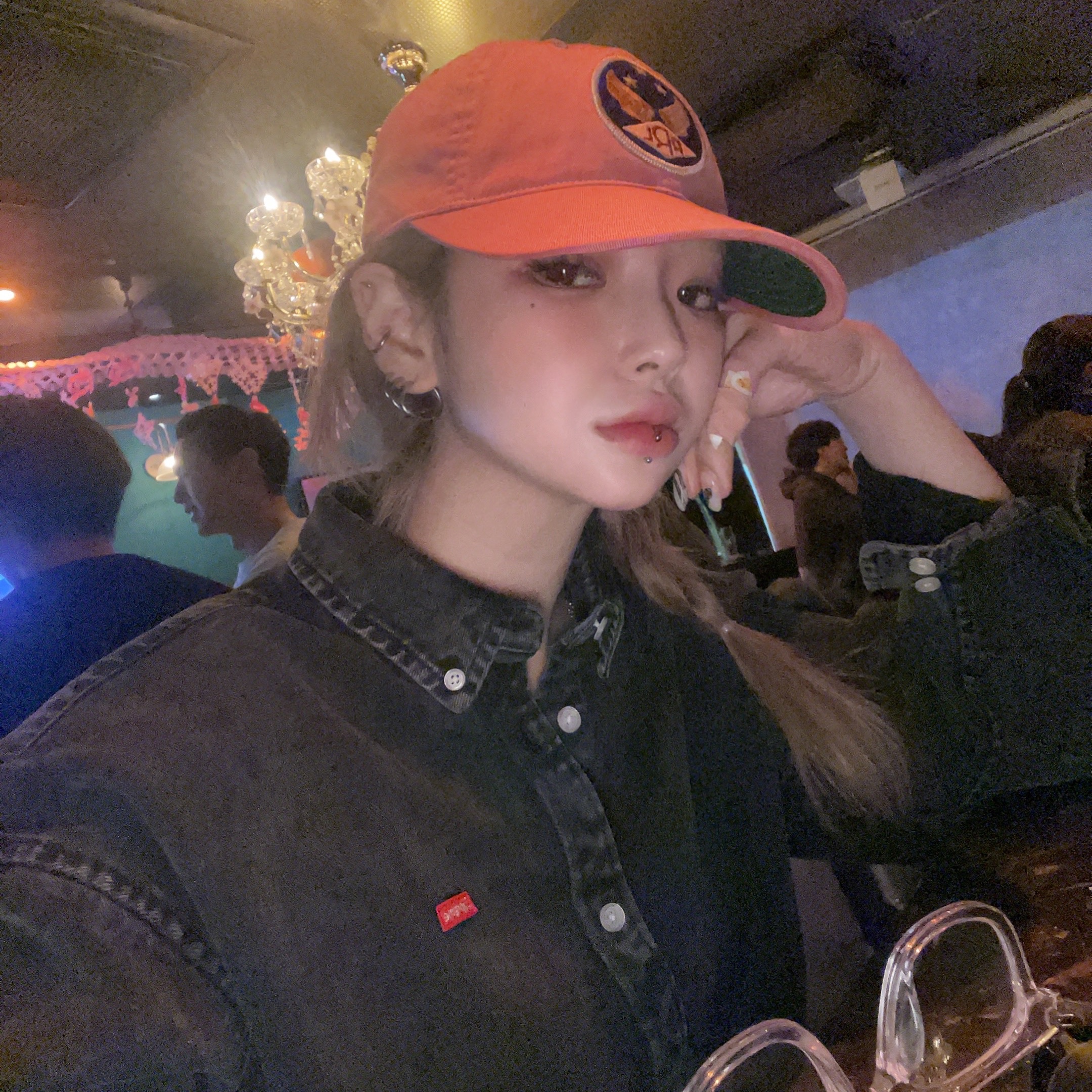 히고미 (@tako_wasabari) 님의 게시물 | KREAM