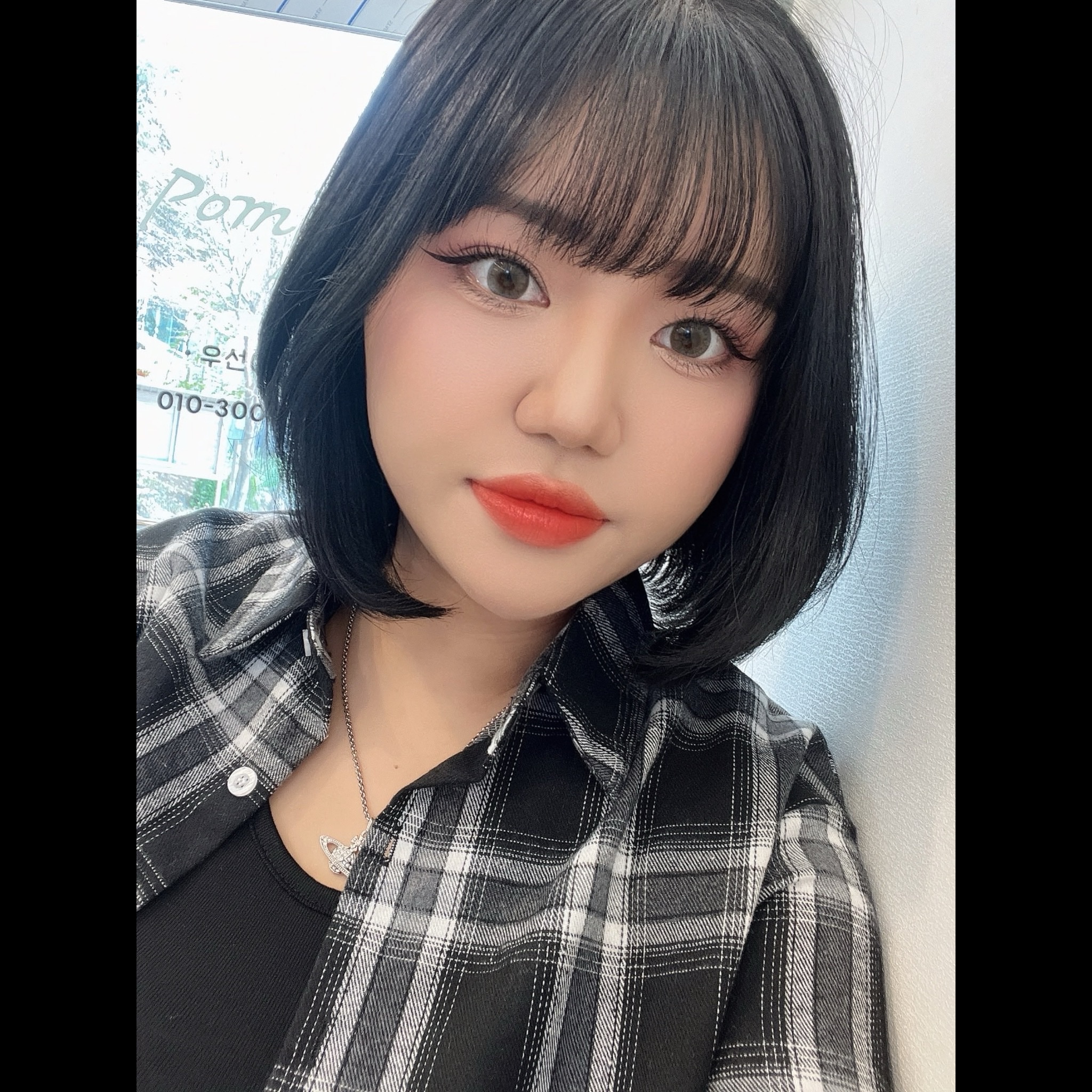 jisusejun7869 (@d5x7qc) 님의 게시물 | KREAM