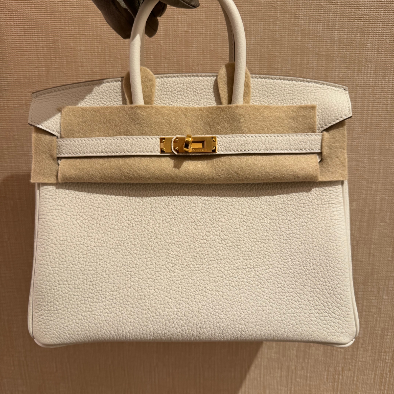 . (@artstyle83) 님의 게시물 | KREAM