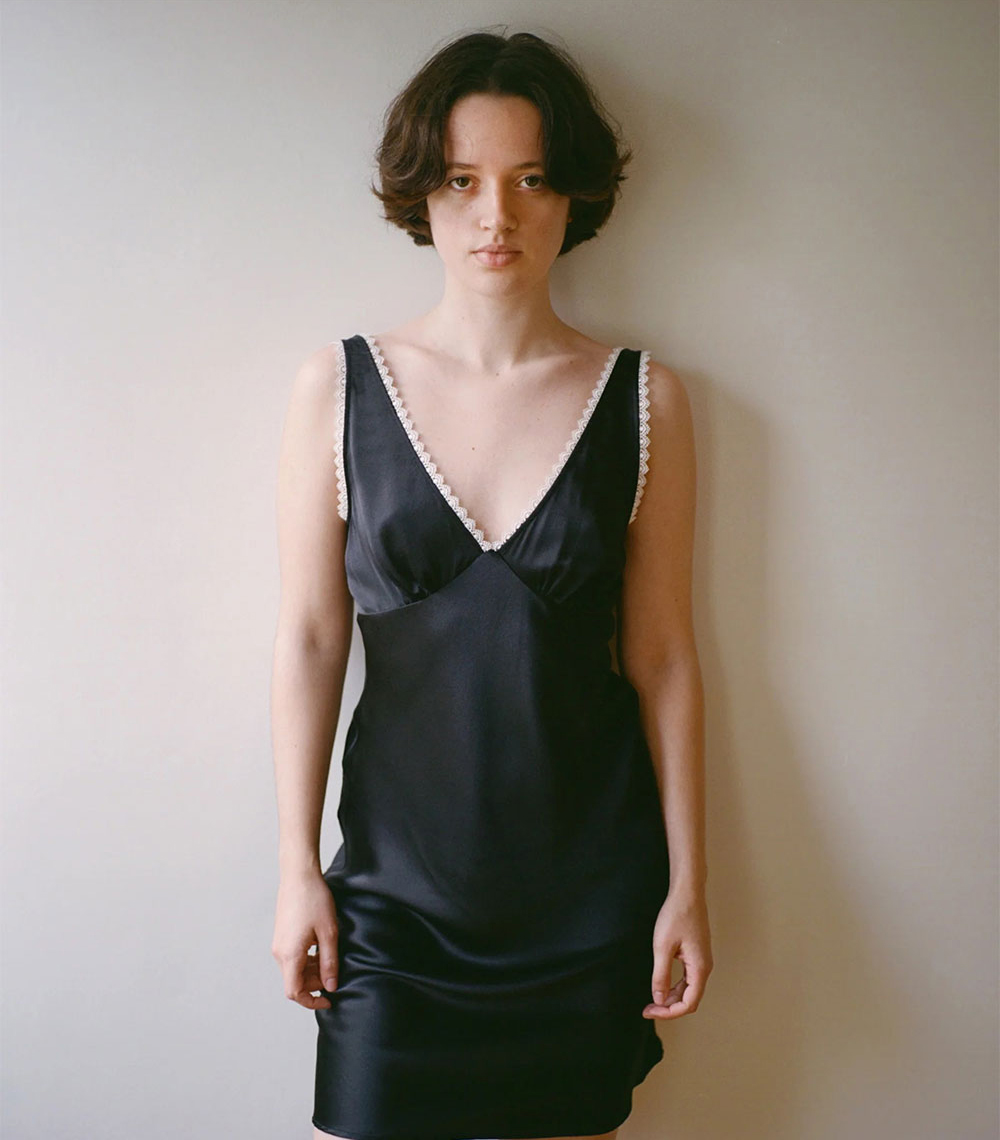 하이 우먼 아나이스 드레스 블랙 | Hai | KREAM