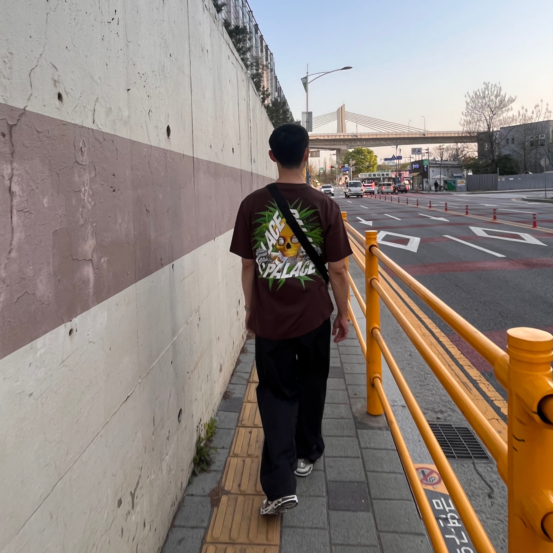 174/64 L착용 | KREAM