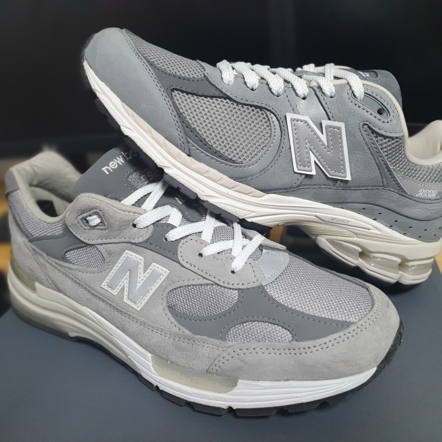 992그레이 VS 2002그레이 🎀 | KREAM