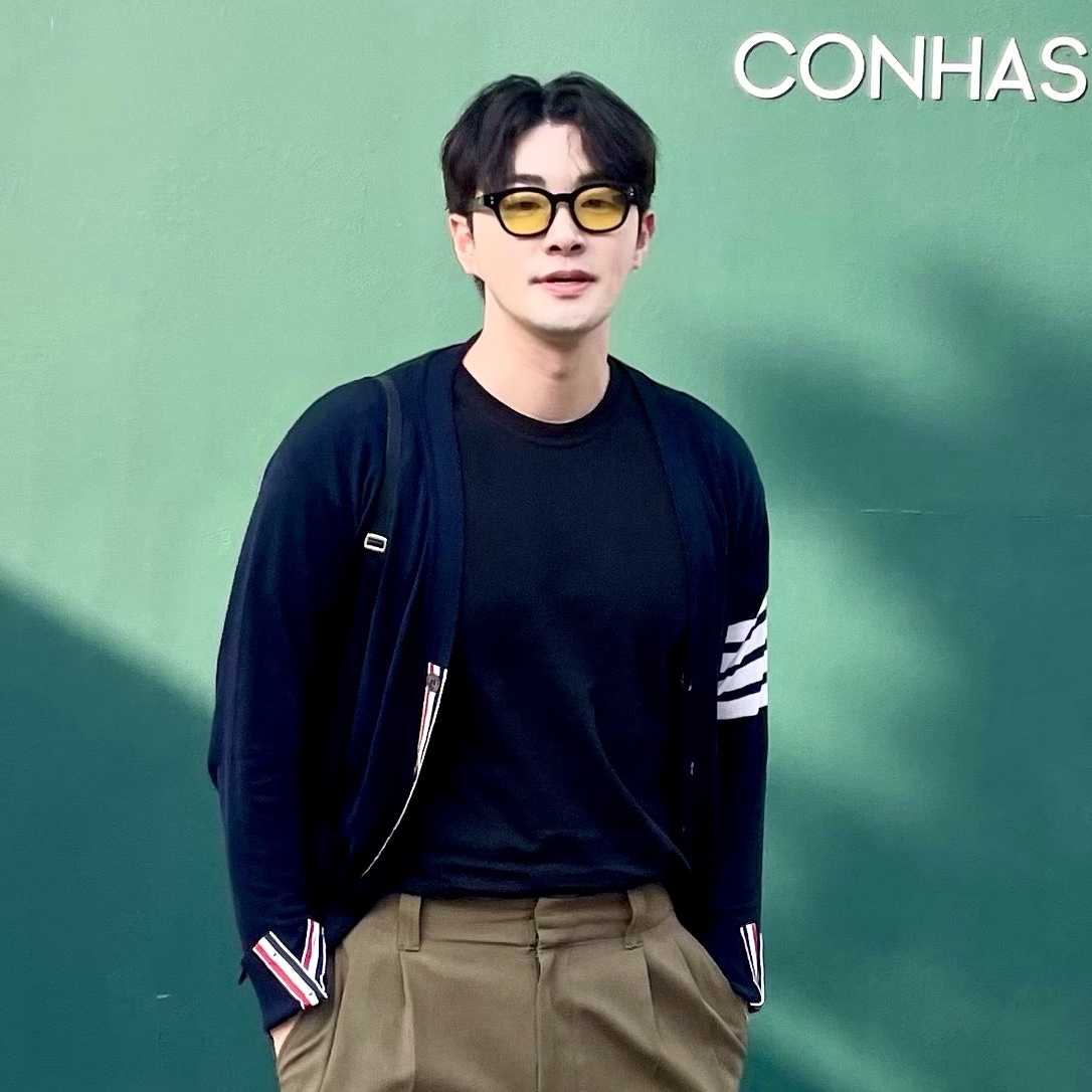 @sgyeong_1030 (@tolsk) 님의 게시물 | KREAM