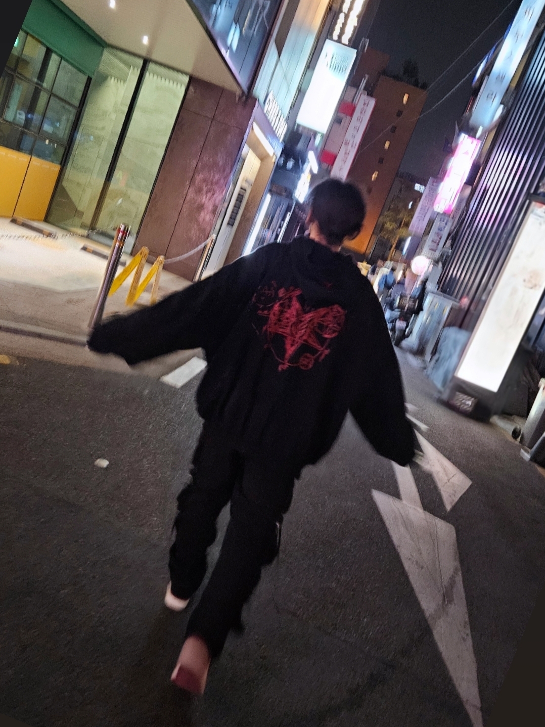 ㅎ (@cheol_89) 님의 게시물 | KREAM