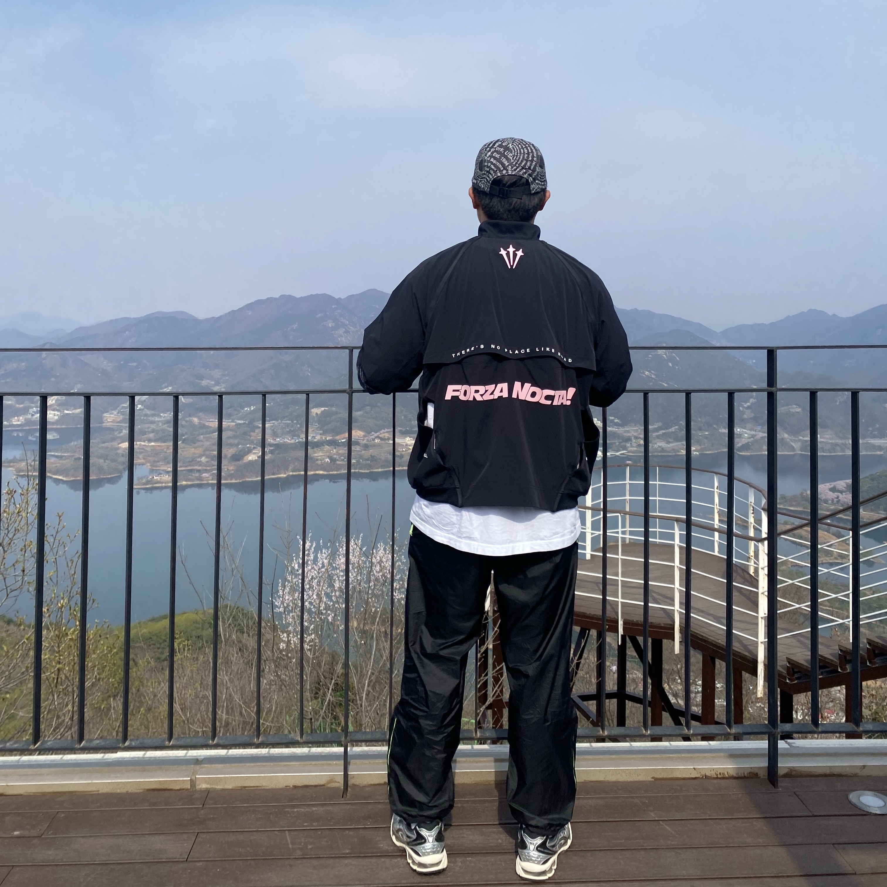 Jake (@jake_168) 님의 게시물 | KREAM